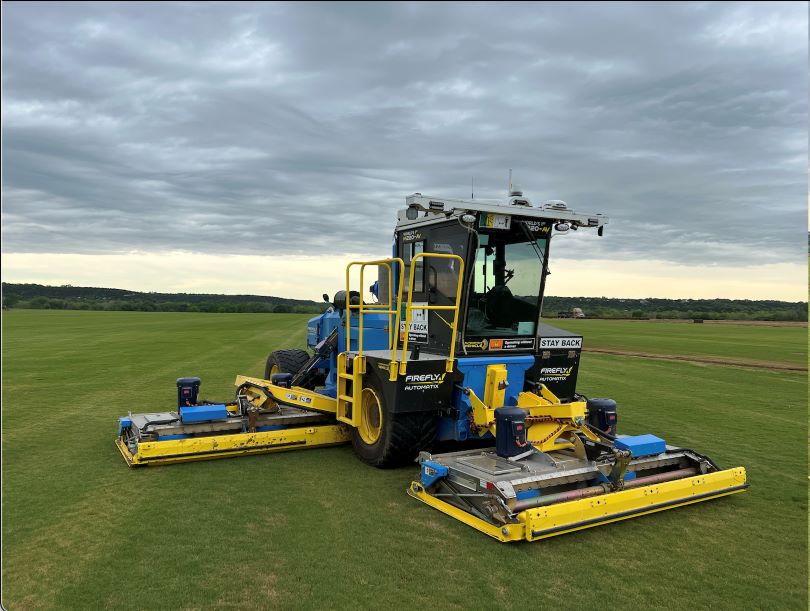 FireFly Automatix premiers M220-AV autonomous field mower